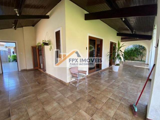 Casa Alto Padrão para Venda em Itanhaém, Santa Julia, 6 dormitórios, 4 suítes, 2 banheiros, 12 vagas