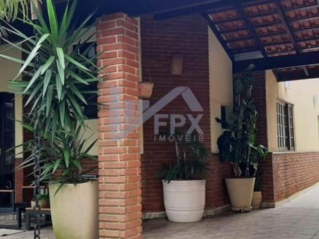 Casa Alto Padrão para Venda em Itanhaém, Santa Terezinha, 4 dormitórios, 1 suíte, 2 banheiros, 4 vag