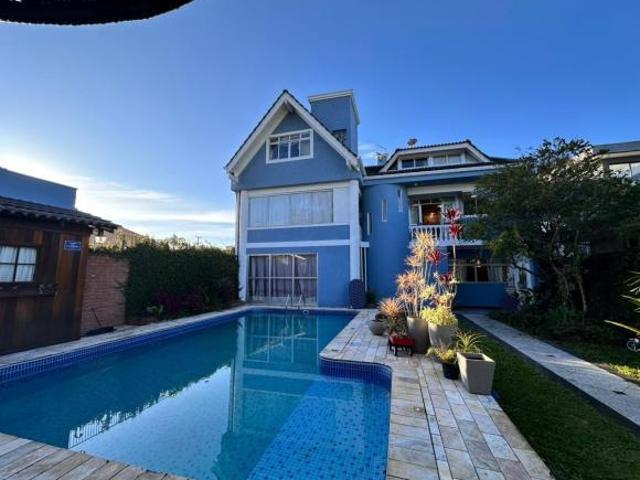Casa Alto Padrão para Venda em Portão Curitiba PR