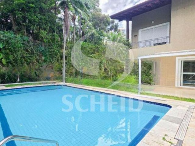 Casa alto padrão para venda no Jd. Marajoara, 394 m², 4 suítes, 2 vagas