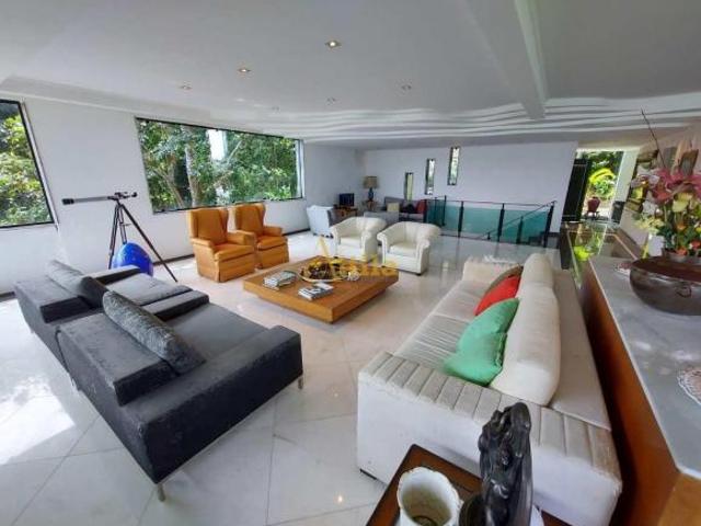 Casa alto padrão Península Guarujá/SP
