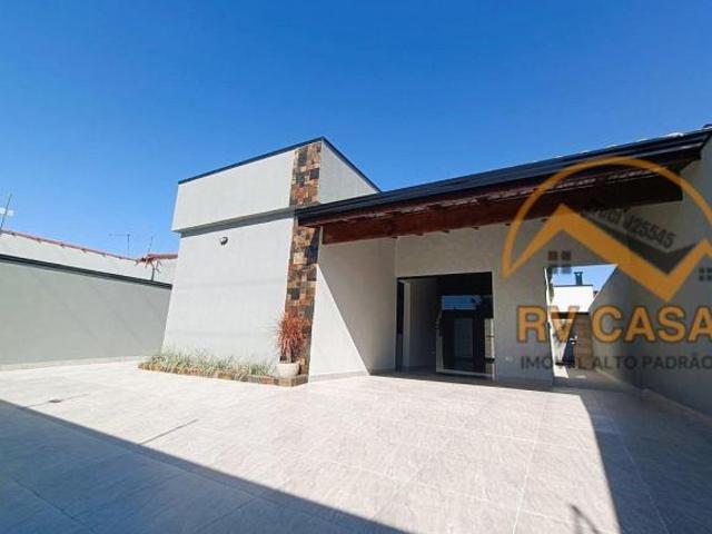 Casa Alto Padrão perto da praia à venda em Itanhaém SP
