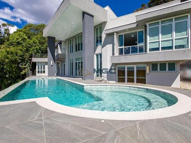 Casa Alto Padrão Pilarzinho de frente ao Parque Tanguá
