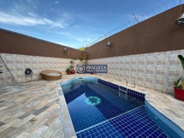 Casa alto padrão, piscina, 5 dormitórios sendo 4 suítes,6 vagas, à venda Chácara FloraAlegre, São