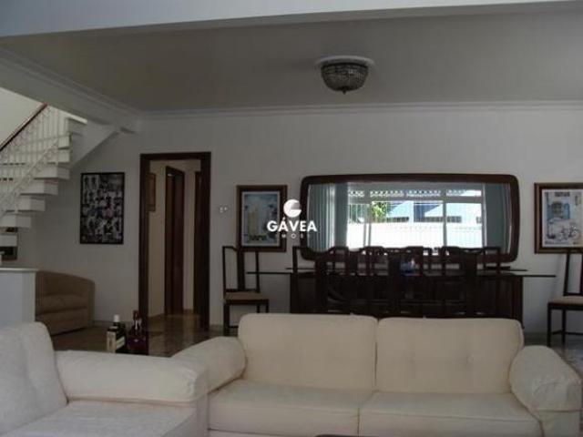 Casa alto padrão Ponta da Praia em Santos