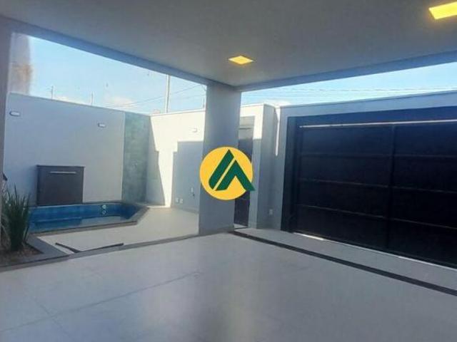 Casa Alto Padrão próxima à Faculdade Atenas