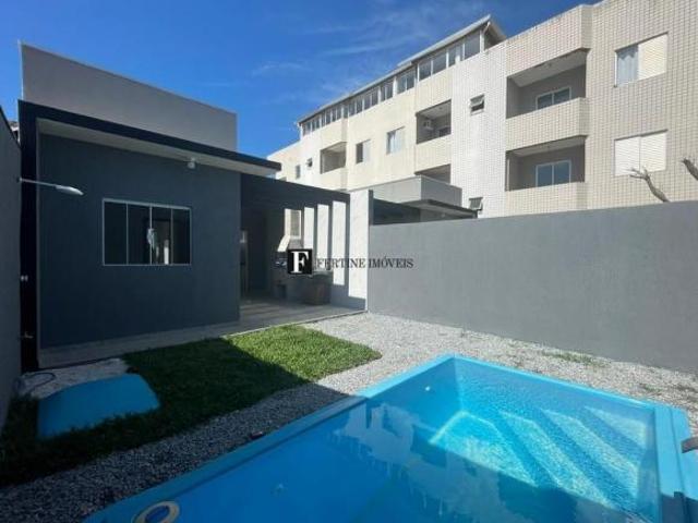 Casa alto padrão quadra mar em Ipanema
