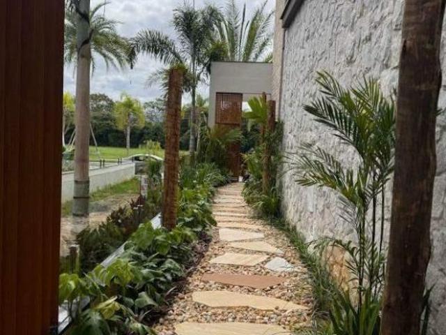 Casa Alto Padrão – Riviera de São Lourenço