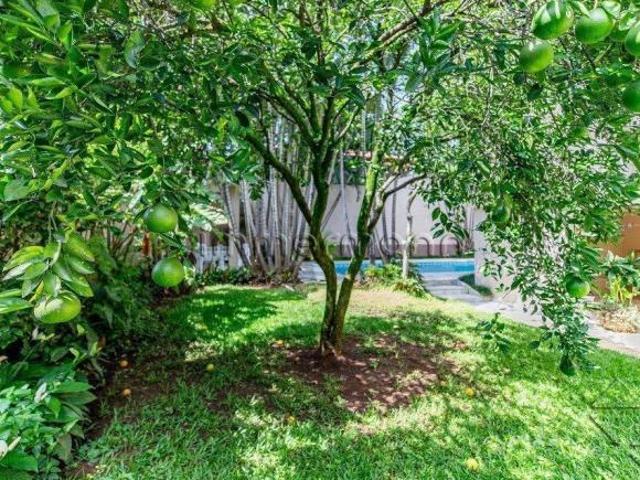 CASA ALTO PADRÃO SANTO AMARO 3 DORMITÓRIOS 1 SUÍTE 4 VAGAS