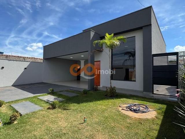 Casa Alto Padrão sozinha no lote com lazer completo