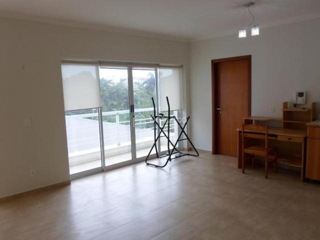 Casa alto padrão Taquaral, 4 suítes, piscina, perto da Lagoa e shoppings