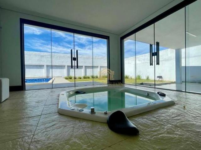 CASA ALTO PADRÃO VICENTE PIRES 4 QUARTOS QUINTAL PISCINA CHURRASQUEIRA PORCELANATO