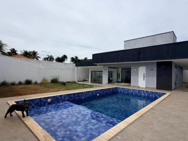 CASA ALTO PADRÃO VICENTE PIRES COM QUINTAL PISCINA E CHURRASQUEIRA LOTE DE 800M²
