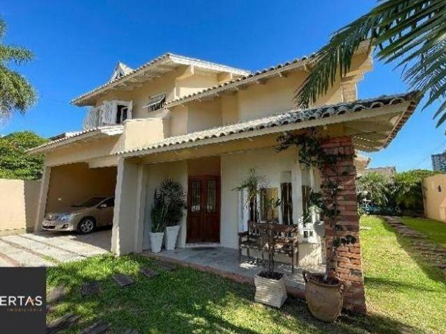 Casa alto padrão