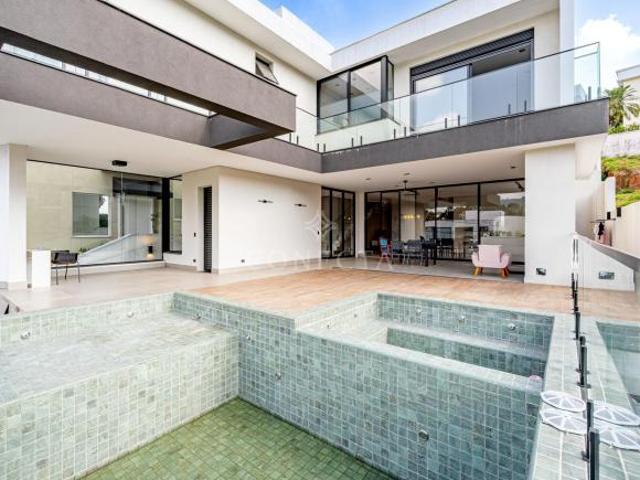 Casa Alto Padrão