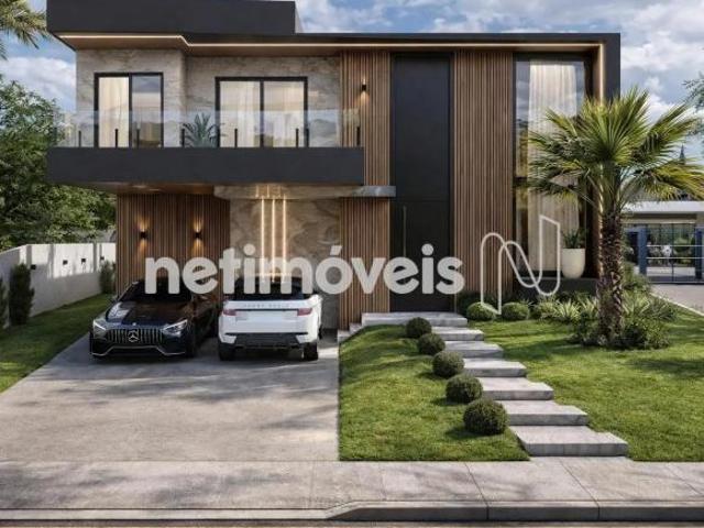 Casa alto padrão 366m²  à venda no Condomínio Alphaville Vespasiano