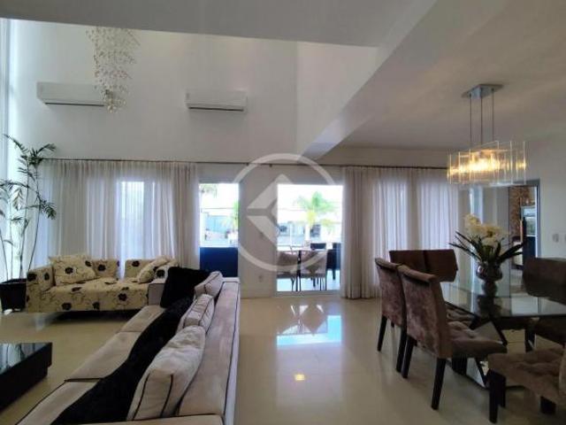 Casa Alto Padrão 380m² | 3 Suítes | Porteira Fechada | Swiss Park Campinas