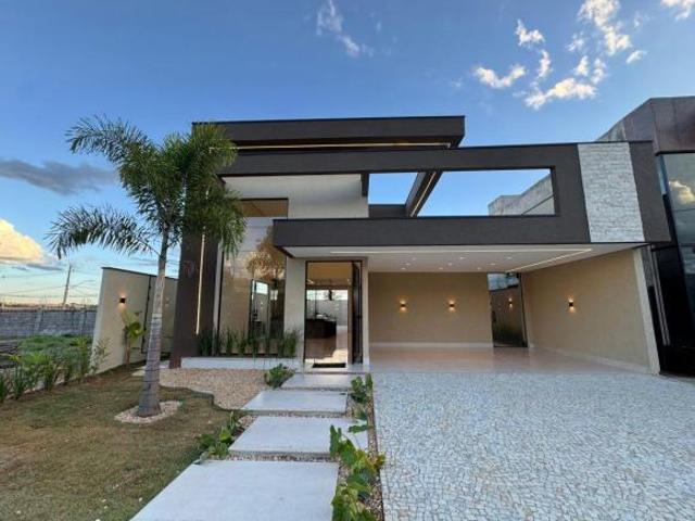 Casa Valparaíso no Jardim Versailles | 3 Suítes | Piscina Aquecida | Lazer Completo