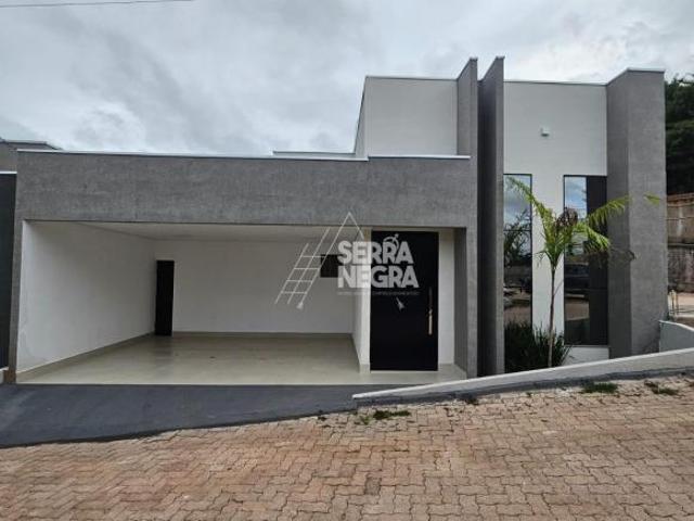 CASA ALTO PADRÃO 3 QUARTOS CONDOMINIO ARMÁRIOS PISCINA CHURRASQUEIRA ARNIQUEIRA