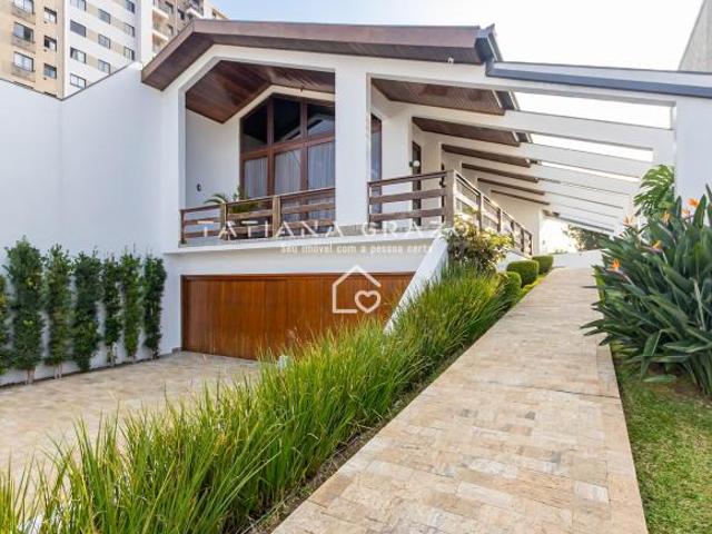 Casa Alto Padrão 460m² no Centro SJP — Terreno 1.277m², 4 Suítes, 4 Vagas