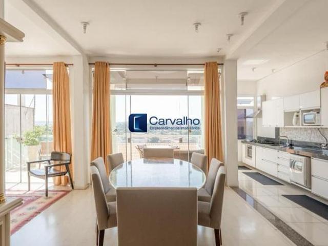 Casa Alto Padrão 430m² à Venda na Vila Brandina com 5 Quartos