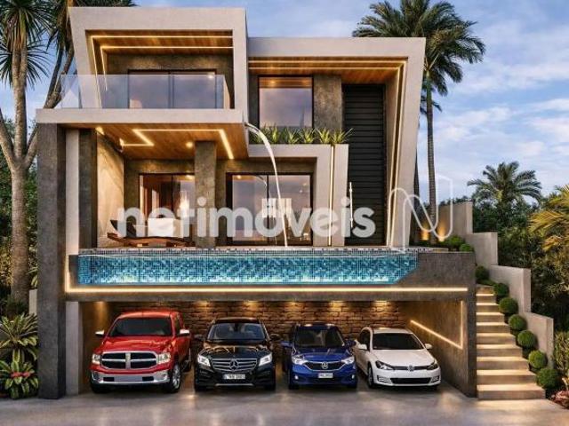 Casa alto padrão 438m²  à venda no Condomínio Alphaville Vespasiano