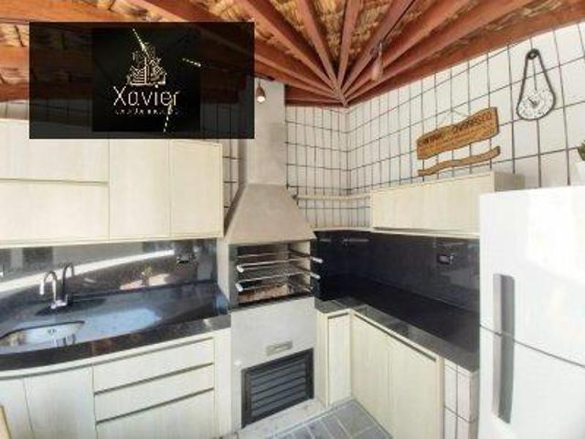 Casa alto padrão, 4 dormitórios, 2 suítes, hidro, planejados, piscina, 4 vagas