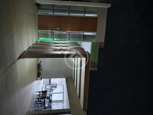Casa Alto Padrão, 4 Suítes, 1 suíte master com closet, 5 Banheiros + Lavabo, todos com bancadas em g