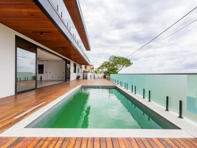 CASA ALTO PADRÃO 5 SUÍTES 3 VAGAS PRAIA BRAVA GUARATUBA