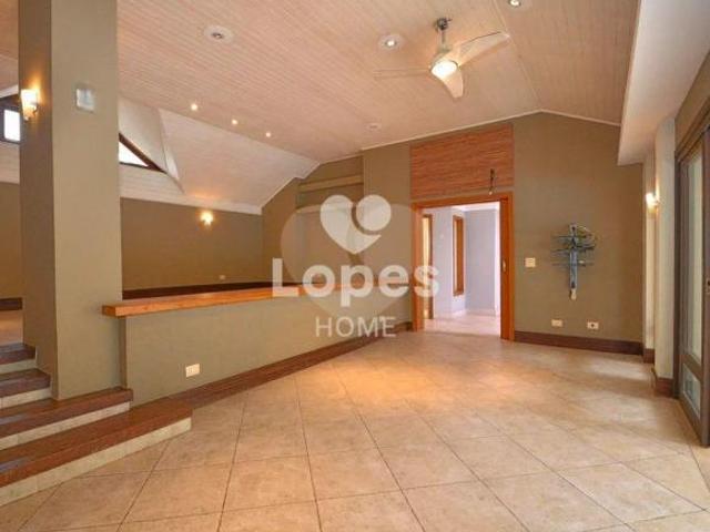 Casa alto padrão | 5 quartos | 4 suítes | 3 salas | 8 banheiros | 6 vagas no Batel