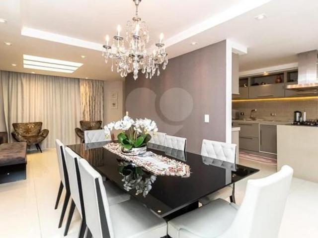 Casa alto padrão | 5 quartos | 2 suítes | 8 vagas no Boqueirão