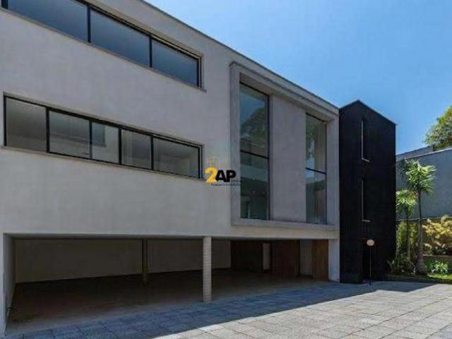 Casa Alto Padrão 712m² de puro luxo, nova: 4 quartos, 4 suítes, 3 salas, 6 banhe