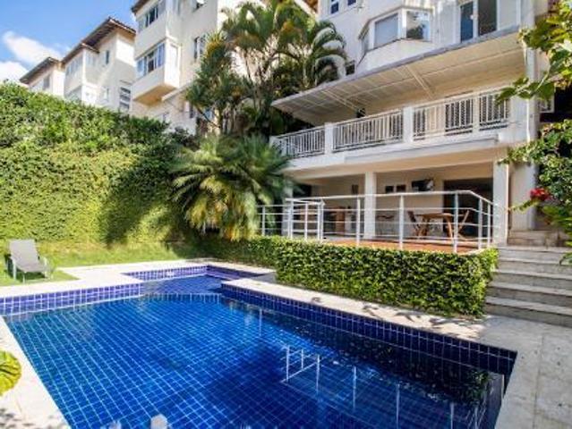 Casa alto padrãom em condominio p/venda c/530m2 e 03 suites 03 vagas Morumbi