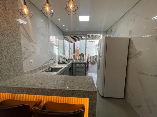 Casa Alto Padrão à Venda – Bairro Imbaúbas, Ipatinga/MG