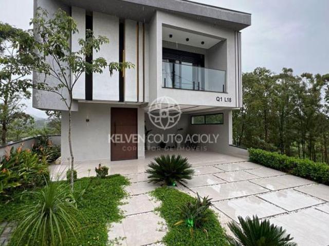 Casa Alto Padrão em Parque Residencial Itapeti, Mogi das Cruzes/SP