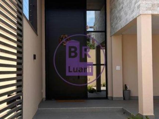 Casa alto padrao com 3 suites porteira fechada a venda
