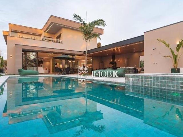 Casa Alto Padrao com campo de golfe 5 suites, mobiliada!