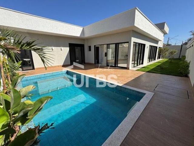 Casa Alto Padrao 3 Suites Plenas + Home Office Aceita se Permuta Imovel de menor Valor e/ou Auto