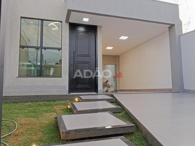 CASA ALTOPADRÃO VILA OLIVEIRA APARECIDA DE GOIANIA Casa de Rua com 2 Quarto s por R$ 550000.00 no s
