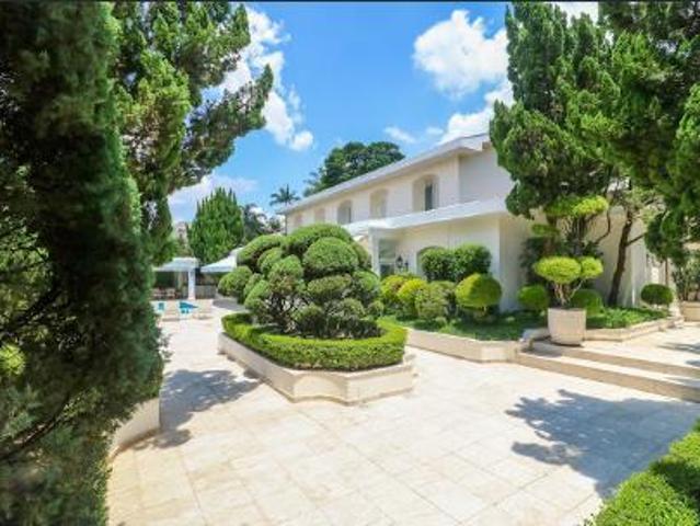 Casa altissimo padrão p/venda c/654m2 e 03 suites Jd Guedala Morumbi