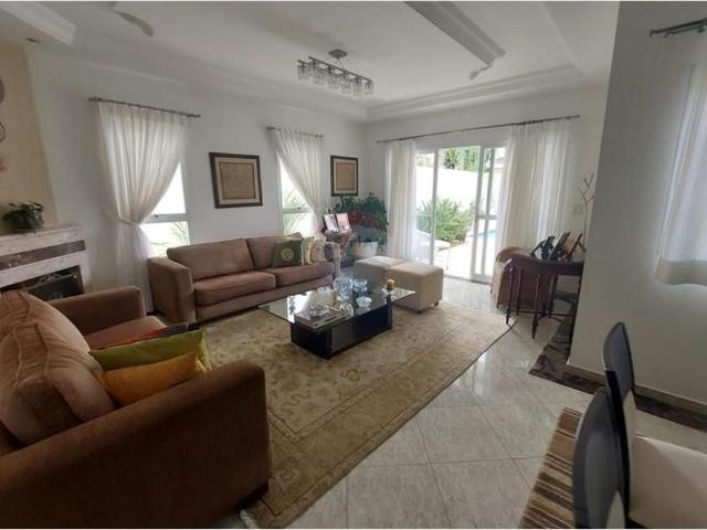 Casa Aluguel em Alphaville – 4 Suítes, Piscina e Lazer Completo