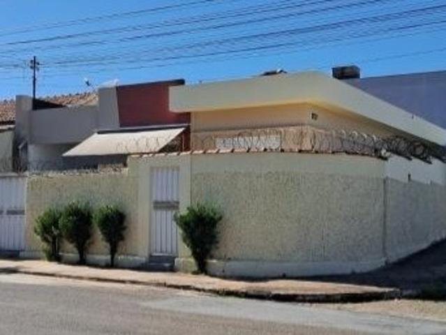 Casa Aluguel Passos MG Centro