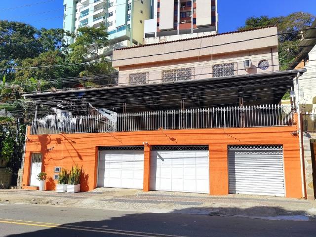 Casa Alugar, 4 Dormitórios localizado em Rua Dr. João Pinheiro, 357, Jardim Glória, Juiz de Fora, Minas Gerais, 36015040 | Brasil
