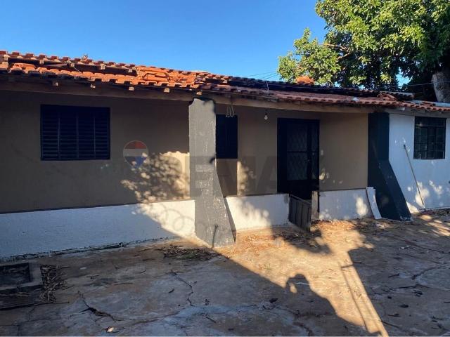 Casa Alugar, 2 Dormitórios localizado em Parque Ipiranga, Tupã, São Paulo, 17602040 | Brasil