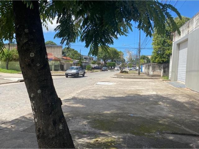 Casa Alugar, 3 Dormitórios localizado em Rua Francisco Bezerra Monteiro, 389 Poróximo a Reitoria da UFPE Engenho do Meio, Recife, Pernambuco, 50730250 | Brasil