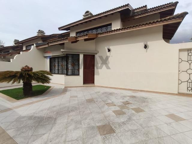 Casa Alugar, 3 Dormitórios localizado em Rua Lamartine Fagundes, Jardim Siriema, Atibaia, São Paulo, 12941 250 | Brasil