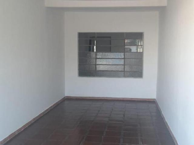 Casa ampla, mobiliada e com excelente padrão no Xaxim