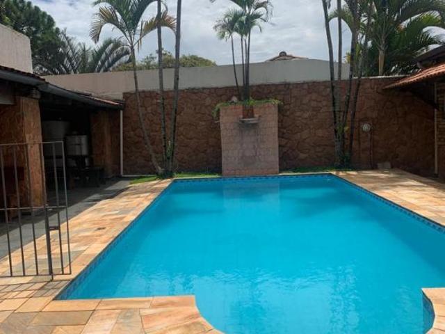 Casa ampla no Alto da Lapa com piscina