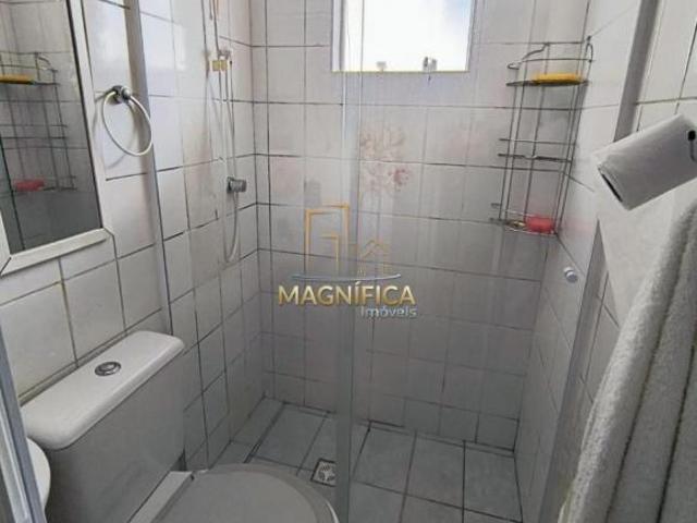 Casa Ampla no Bacacheri | 4 Quartos, Quintal e 4 V