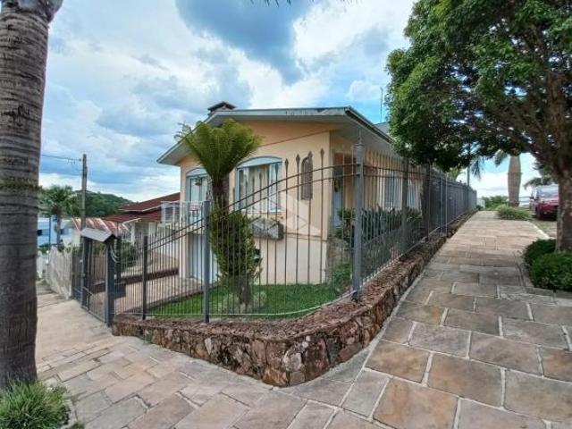 CASA AMPLA NO BAIRRO NOVA VICENZA EM FARROUPILHA